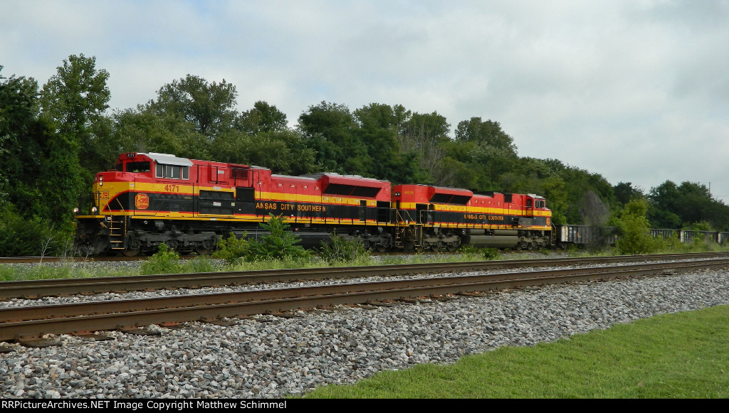 Double Belles On Their Main